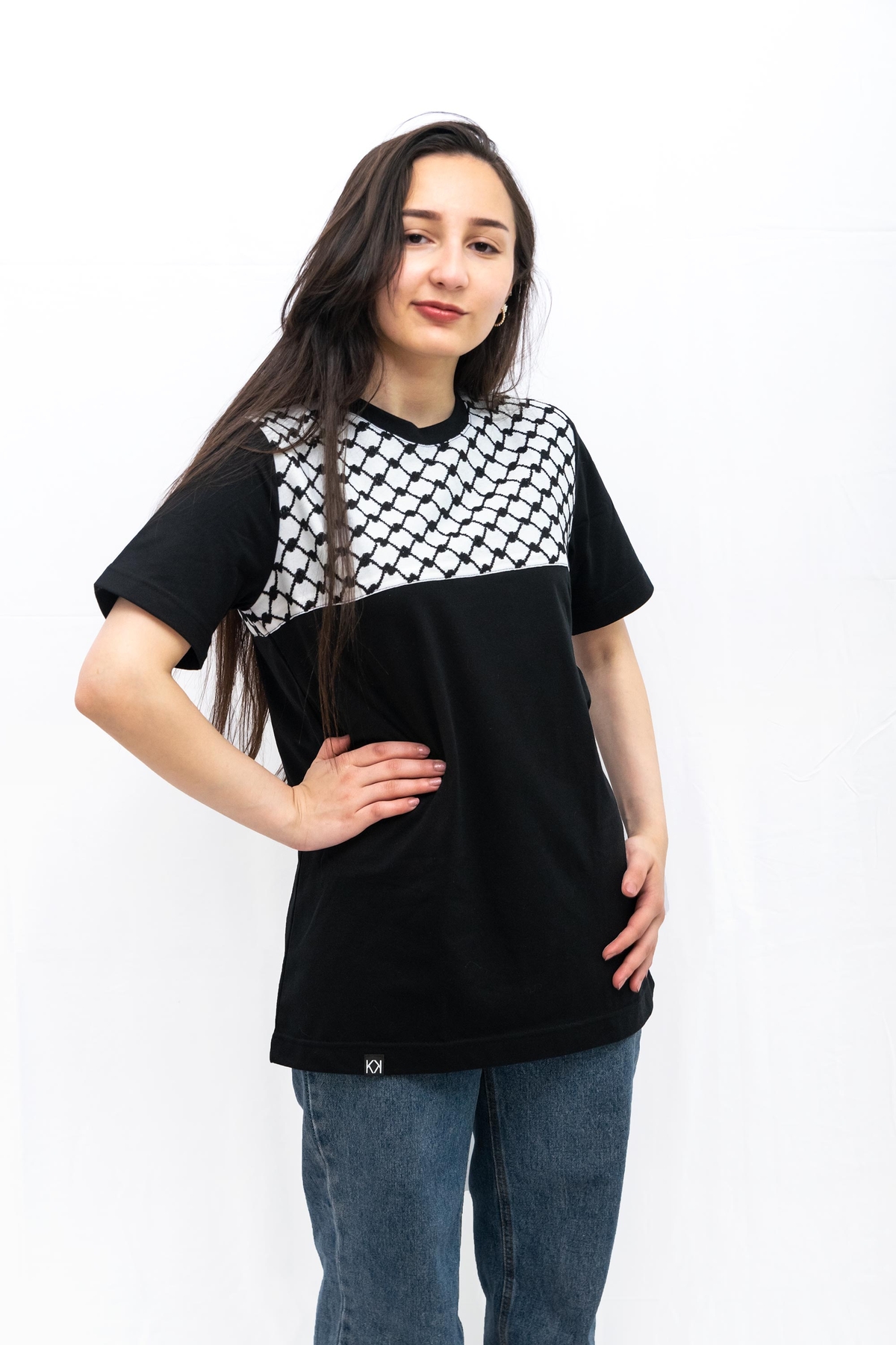 Palestine keffiyeh - Black T-shirt - S - Souq Fann