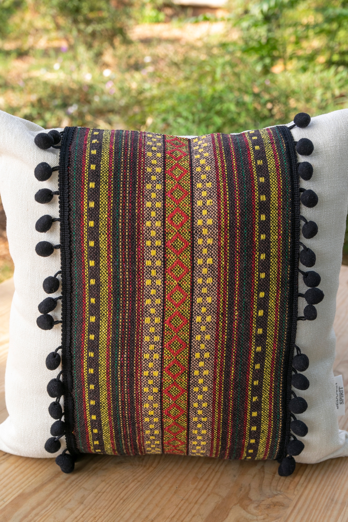 Handmade Sadu Fabric: Two-Piece Pillow Set with Heritage Design ...